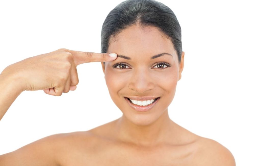 Epilation : vers un retour de la tendance aux sourcils fins