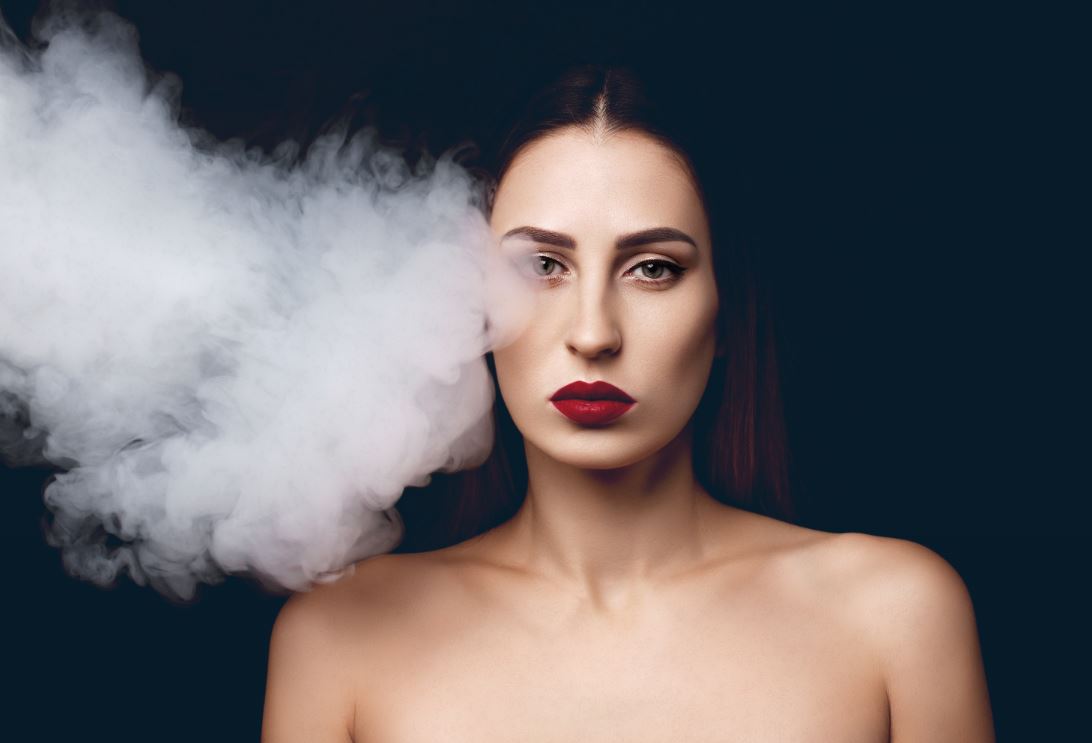 Peau de fumeuse : conseils beauté pour conserver un joli teint