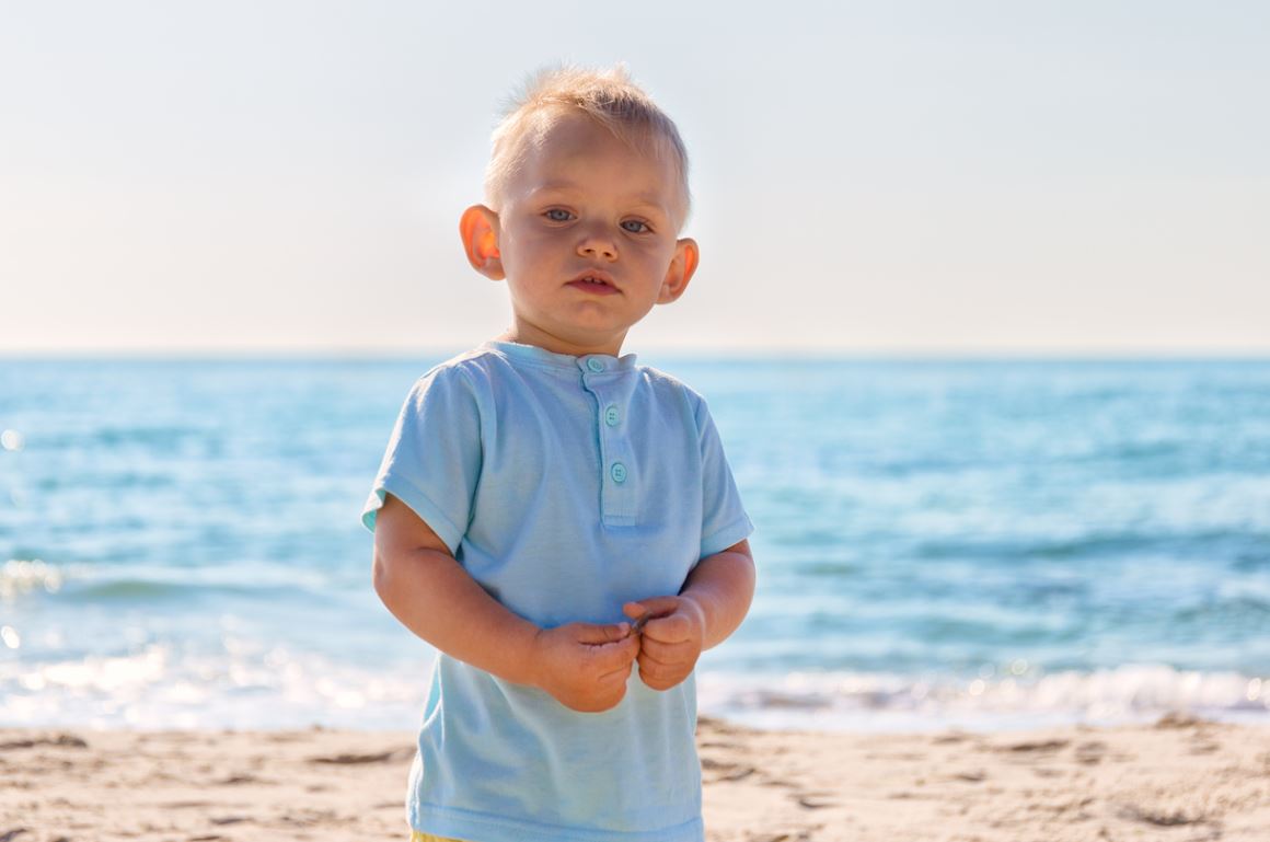 Oreilles décollées chez l'enfant : tout sur l'opération, l'otoplastie