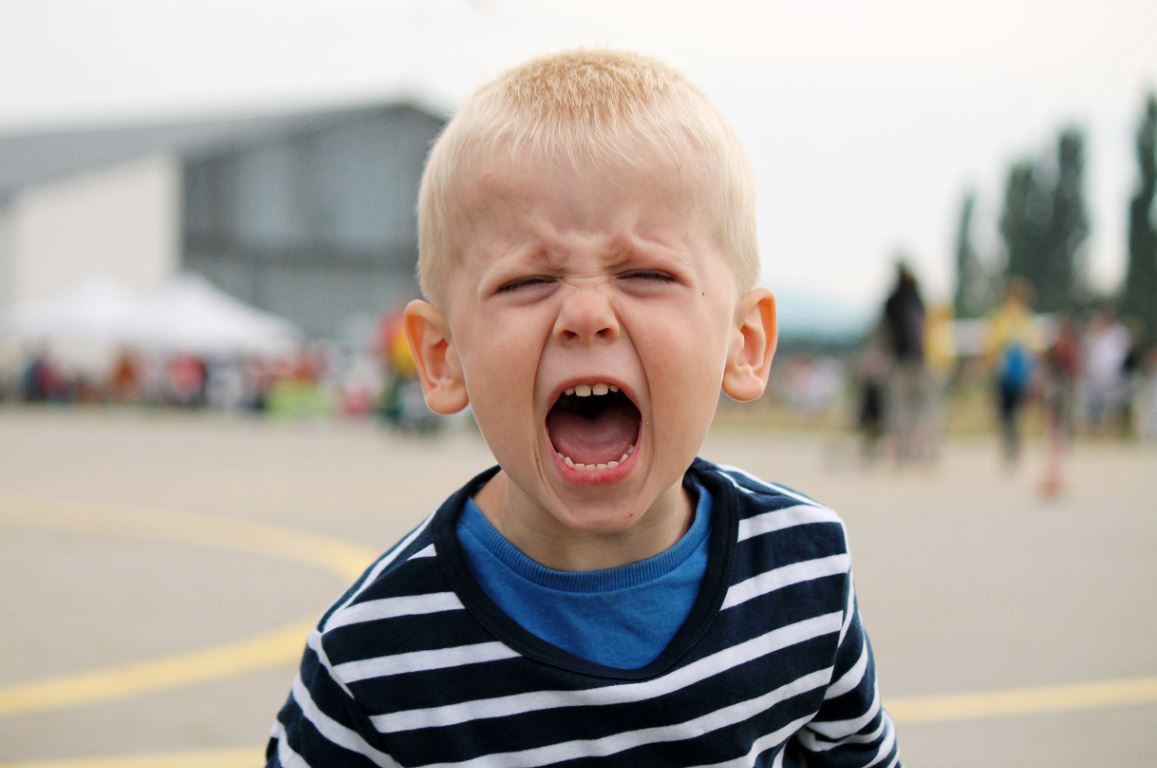 Votre enfant fait des colères : conseils sur l'attitude à adopter