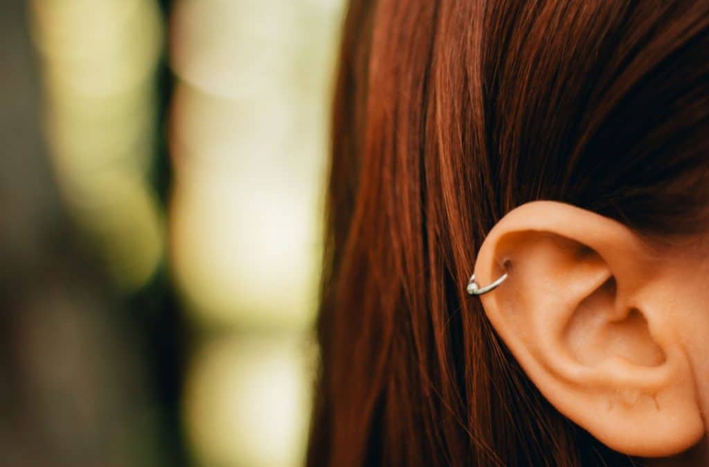 Piercing Hélix : présentation, cicatrisation et prix