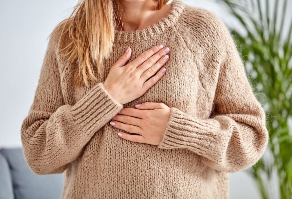 Angine de poitrine : cause, symptômes et traitements