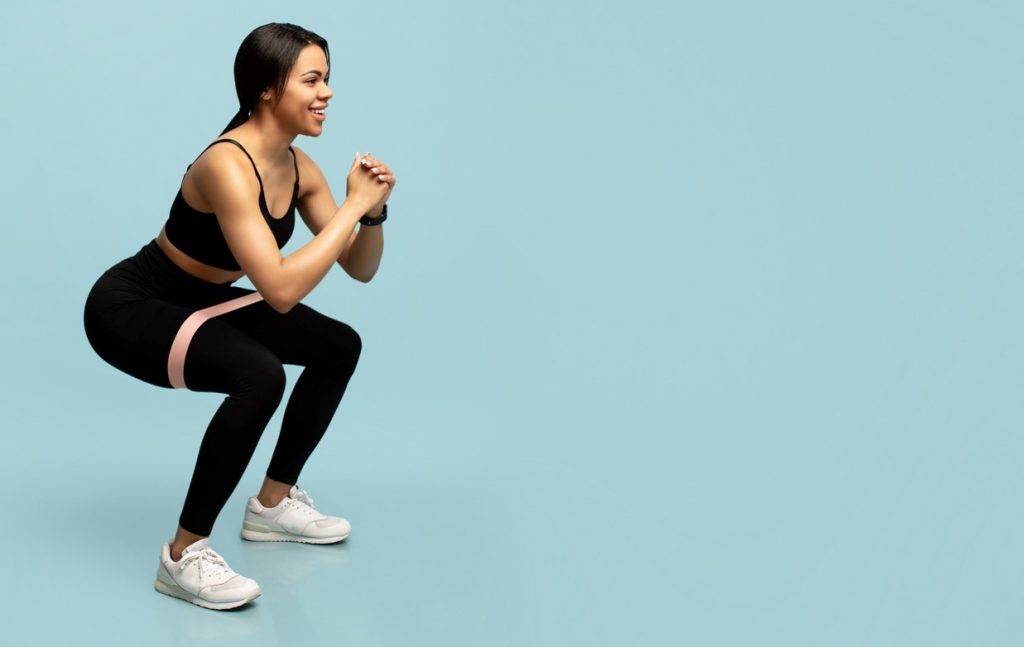 Squats : les conseils pour bien effectuer cet exercice
