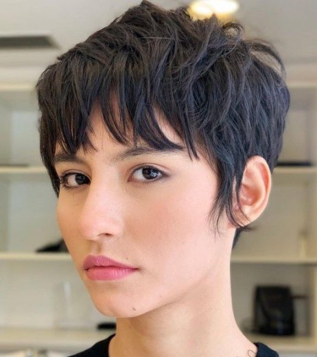 Bixie cut : une coupe courte et vintage au top pour cet été
