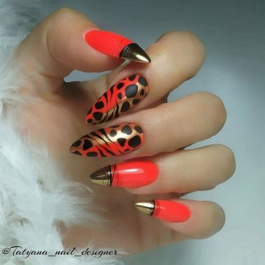Nail Art rouge : 20 idées pour des ongles flamboyants