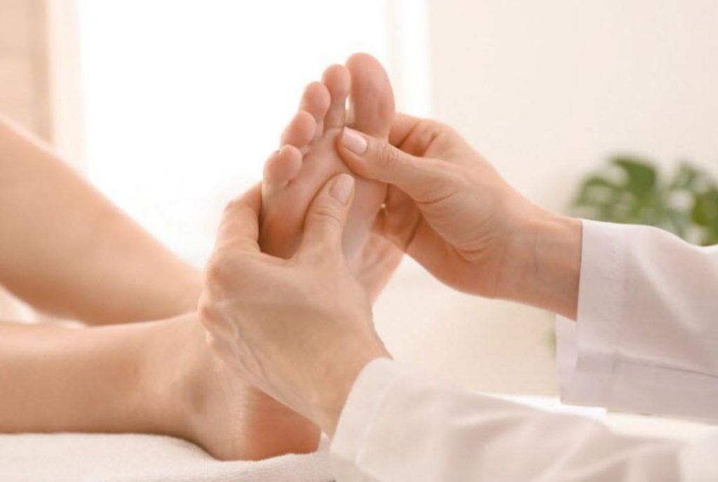 Oeil rouge ou irrité : les conseils pour choisir le bon collyre