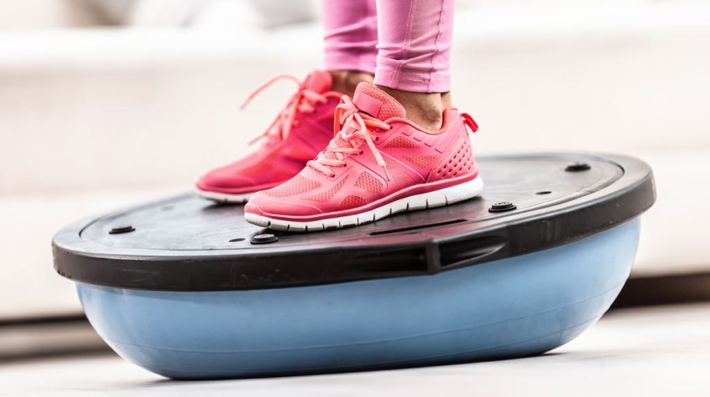 Ballon et demi-ballon de proprioception : principes et conseils