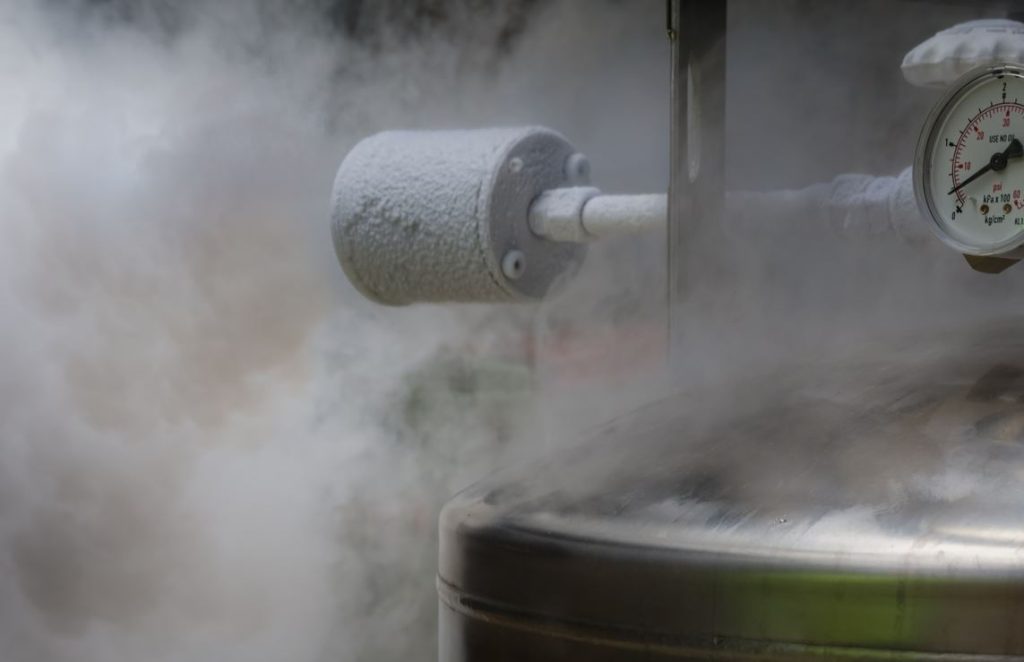 Phlébite du bras : causes, symptômes et traitements