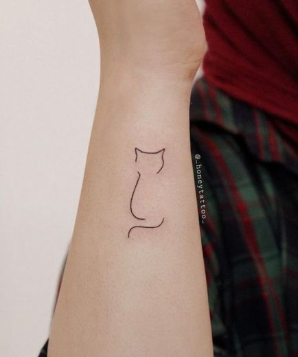 Tatouage Minimaliste Chat